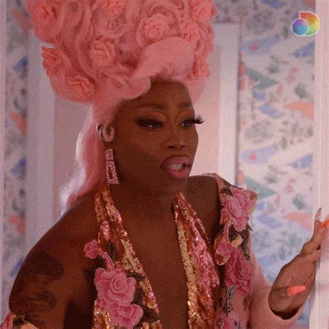 Seems 🧱cilla Hired Someone To Edit Her Pics Via Plastertune For Her
