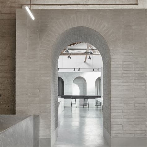 Mclaren Excell Unveils Minimalist Hq For Samsung Design Europe