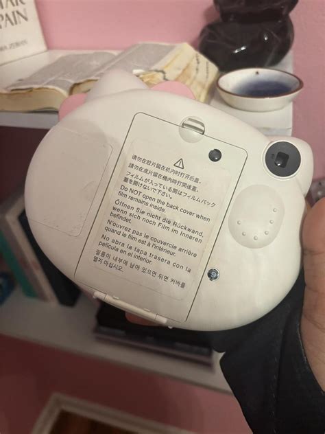 Hello Kitty Instax Camera Its Not Working Ive Depop