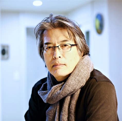 In Space And Space In ㅡ 천상의 색을 탐하다 생명성의 근원성을 가진 소금의 물성을 기본 컨셉으로 오묘한 결정체의