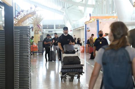 Tahun AP I Layani Juta Penumpang AKSI KATA