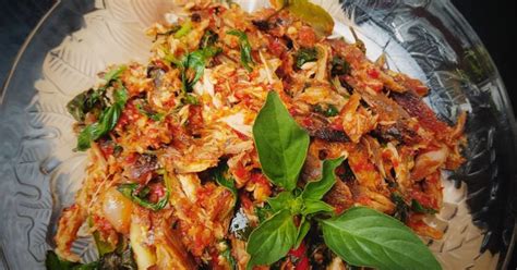 Resep Tongkol Suwir Daun Kemangi Oleh Tyas Widiastuti Cookpad