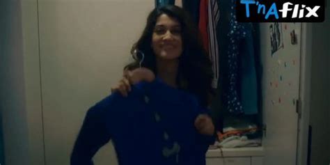 Anuja Joshi Sexy Scene In Hello Mini
