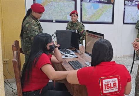 SENIAT on Twitter Servidores públicos de SENIAT Maracay realizan