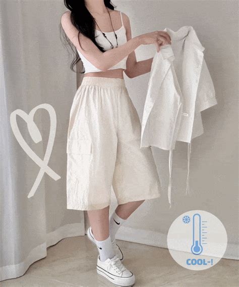 장마룩 가격실화버뮤다카고 바스락~ 달라붙지 않아 시원한 아이스바스락 쿨링 소재 허리 밴딩 카고 포켓 와이드 버뮤다 트레이닝 반바지 버뮤다팬츠 에이블리