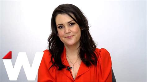 ‘yellowjackets Star Melanie Lynskey On Playing ‘challenging