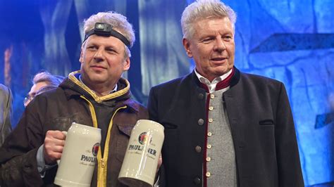 München Das Kostet Die Mass Paulaner Starkbier Auf Dem Nockherberg 2024