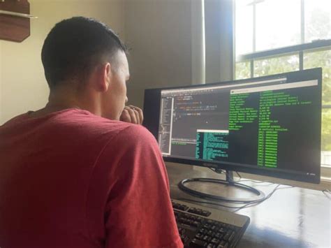 Is A Inch Monitor Too Big How To Actually Decide Entertainment Den