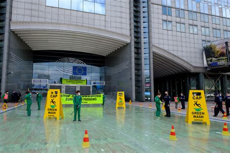 European Parliament Adopts New Anti Greenwashing Law Global Relay