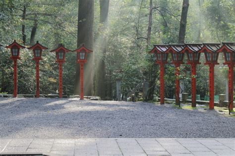 光芒射す朝の椿大神社 No2「椿大神社別宮 椿岸神社」三重県鈴鹿市 神社仏閣