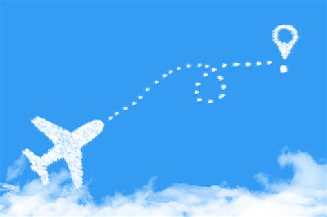 시작 지점과 대시 선 추적이 있는 평면 모양 구름 비행 경로 0명에 대한 스톡 사진 및 기타 이미지 0명 개념 개념과