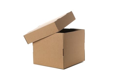 Caja De Cartón En Blanco Aislada Sobre Fondo Blanco Foto Premium