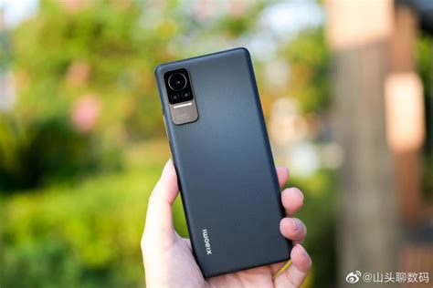 Так виглядає новий камерофон Xiaomi - ВСВІТІ