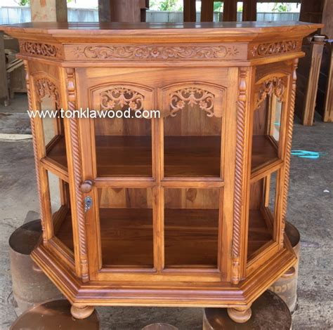 เฟอร์นิเจอร์ไม้สักทองของดีจังหวัดแพร่ ตู้เสื้อผ้าไม้สัก เตียงไม้สัก แหย่งไม้สัก ตู้โชว์โบราณไม้