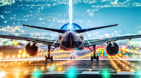伊丹空港の「美しすぎる離陸の瞬間」がtwitterで話題に・・・ 伊丹空港 飛行機 写真 飛行機