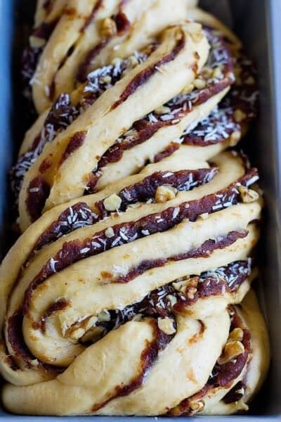 Babka Recipe With Dates And Walnuts • Unicorns In The Kitchen