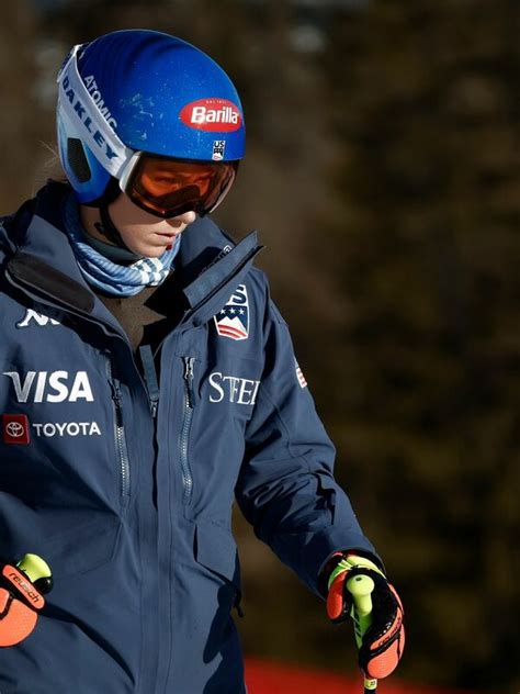 Skirennfahrerin Mikaela Shiffrin Meldet Sich Nach Ihrem Abflug Von Der Tofana Strecke Zu Wort