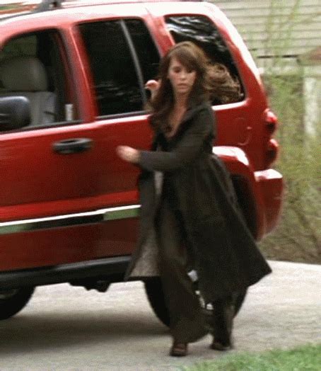 Jennifer Love Hewitt  Find And Share On Giphy