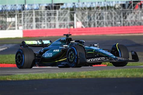 What Is The Difference Between F And F Motorsport Week