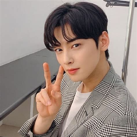 True Beauty Cha Eun Woo Says Hes Ready To Take On All 52 Off