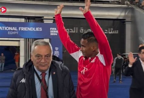 سيف الجزيري يخطف الأضواء في ستاد القاهرة قبل مباراة تونس وكرواتيا