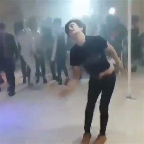 رقص پسران زیبا Youtube