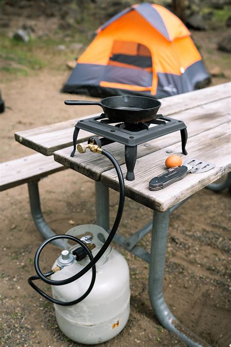 Single Burner Cast Iron Stove With Regulator Hose Stansport