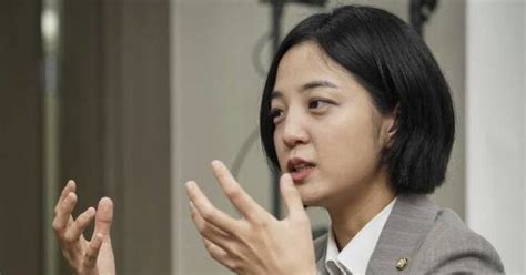 류호정 출마 포기 “제3지대 실패화학적 결합 없었다”
