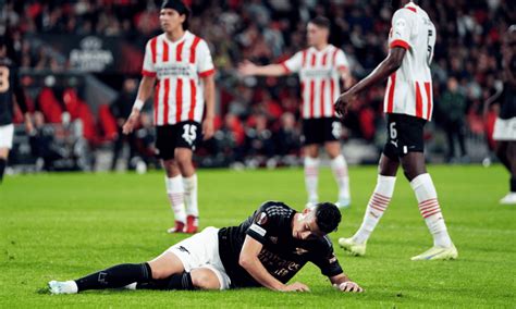 Uel Poor Defensive Error Hands Psv Victory Over Arsenal Naija News