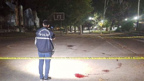 Samsun da bıçaklı kavga 1 genç ağır yaralandı