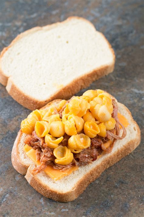 Pulled Pork Mac N Cheese Grilled Cheese Sandwiches In A Waffle Iron