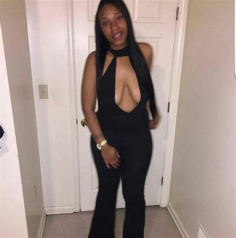 Omg This Boobs Baring Outfit On This Lady Tho Like Or Loathe