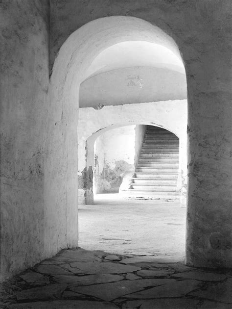 In The Convent Of Tepotzotlan De Tina Modotti Reproduction D Art Haut De Gamme