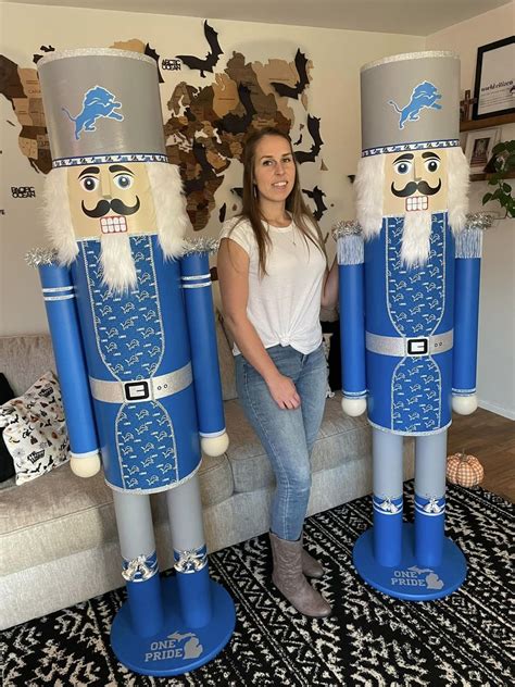 Crafty Fun Group 🎄created Some More 6ft Life Size Nutcrackers
