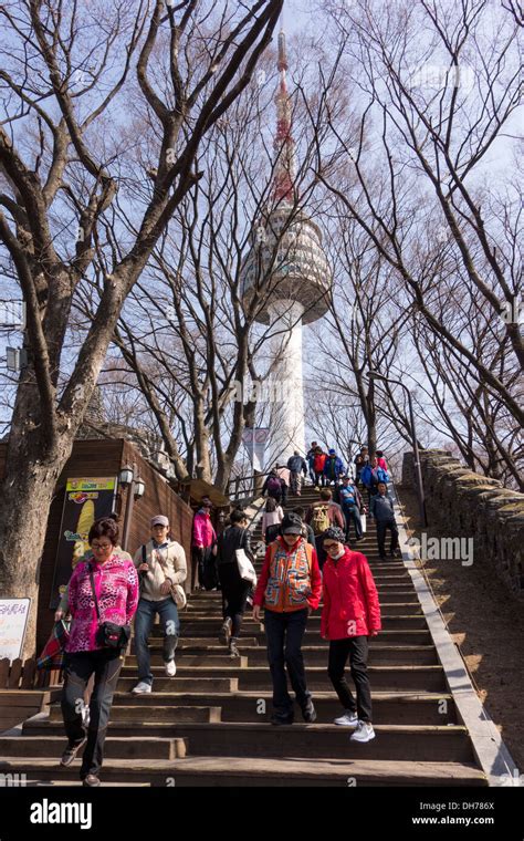 Tourists Descending Namsan Mountain Seoul Korea Namsan N Seoul Tower