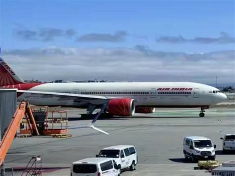 Air India Express Dammam Flight Emergency Landing At Thiruvananthapuram