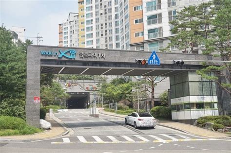 도배 장판 서울시 성동구 금호로 117 성동구 금호1자이1차 아파트 33평형 도배 장판 전문 일흥지업사 일흥하우징 합지