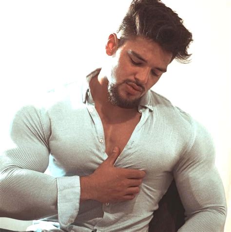 Pin Von Lui Auf Jamar Pusch Tolle Männer Hübsche Männer Männer