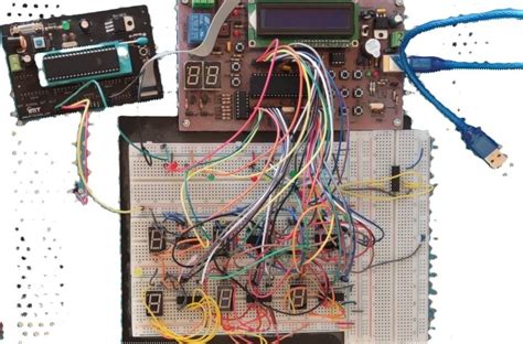 تطوير أنظمة مدمجة باستخدام Avr، Arduino، Esp32، وstm32 خمسات