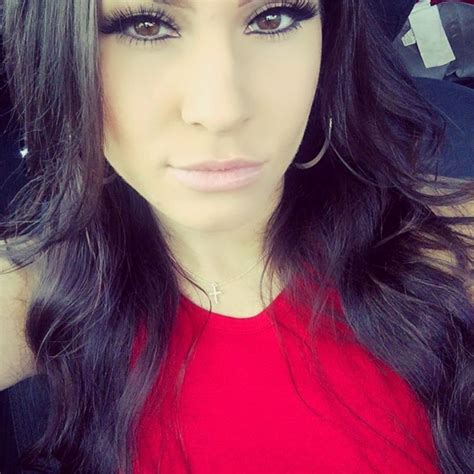 Laura Caporussos Instagram Twitter And Facebook On Idcrawl