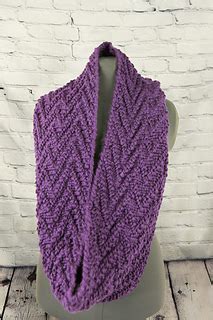 Ravelry Zag Zig Cowl Pattern By Shannon Dunbabin