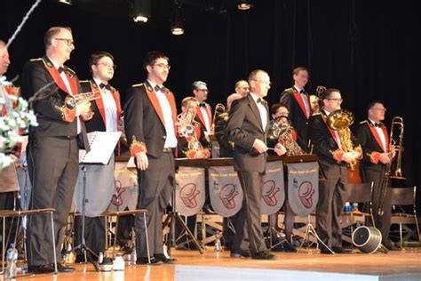 Brass Band Eglisau Trat Erstmals Mit Westschweizer Chor Auf