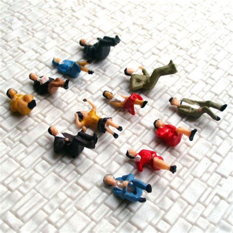 48 Pcs Ho Scale Model Figure Seated People All Sitting Passenger Layout