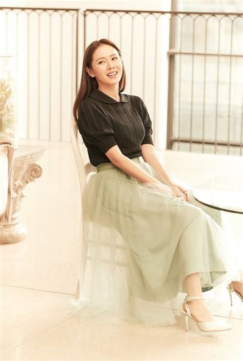 Pin By Mcbrian On Son Ye Jin Fashion Classy Outfits Dreamy Dress