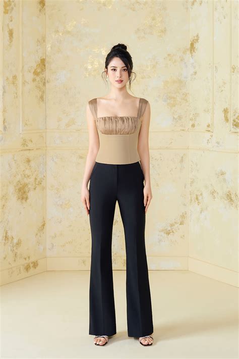 Evie Bootcut Pants In Classic Black Chello