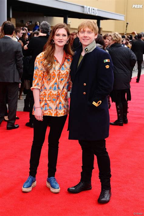 Bonnie Wright Et Rupert Grint à Louverture Du Parc Harry Potter