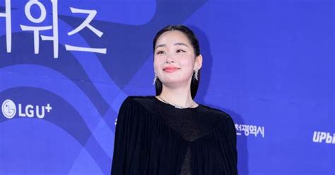 사진 김민하미소가 아름다워