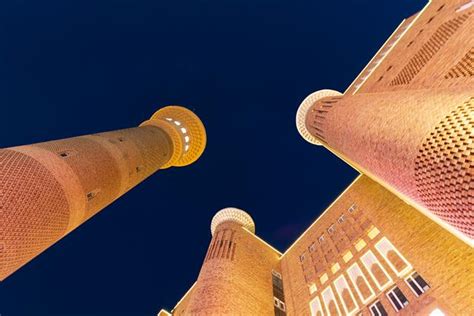 乌鲁木齐国际大巴扎夜景 新疆旅行必体验！ 每日头条