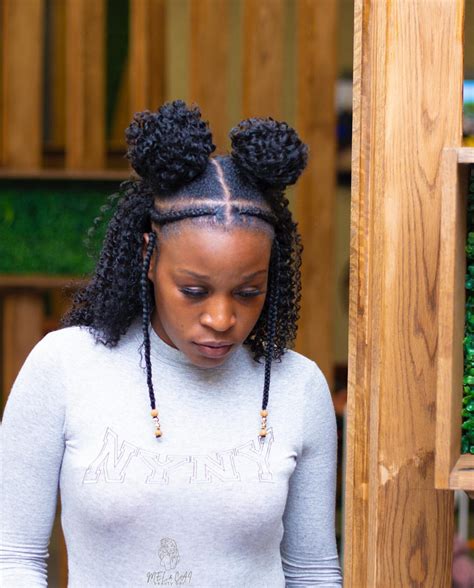 Stunning Braided Hairstyles And African Braids To Show Your Braider 12