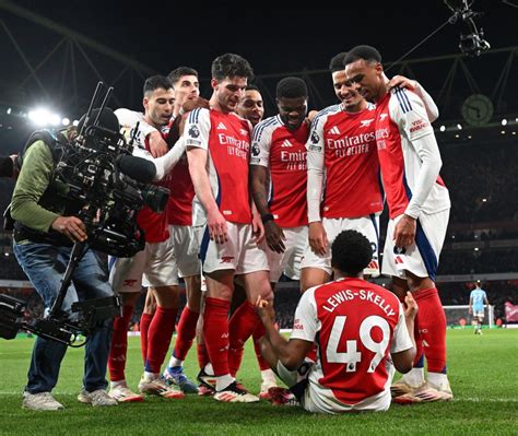 Perezida Kagame Mu Baryohewe Nintsinzi Ya Arsenal Yanyagiye